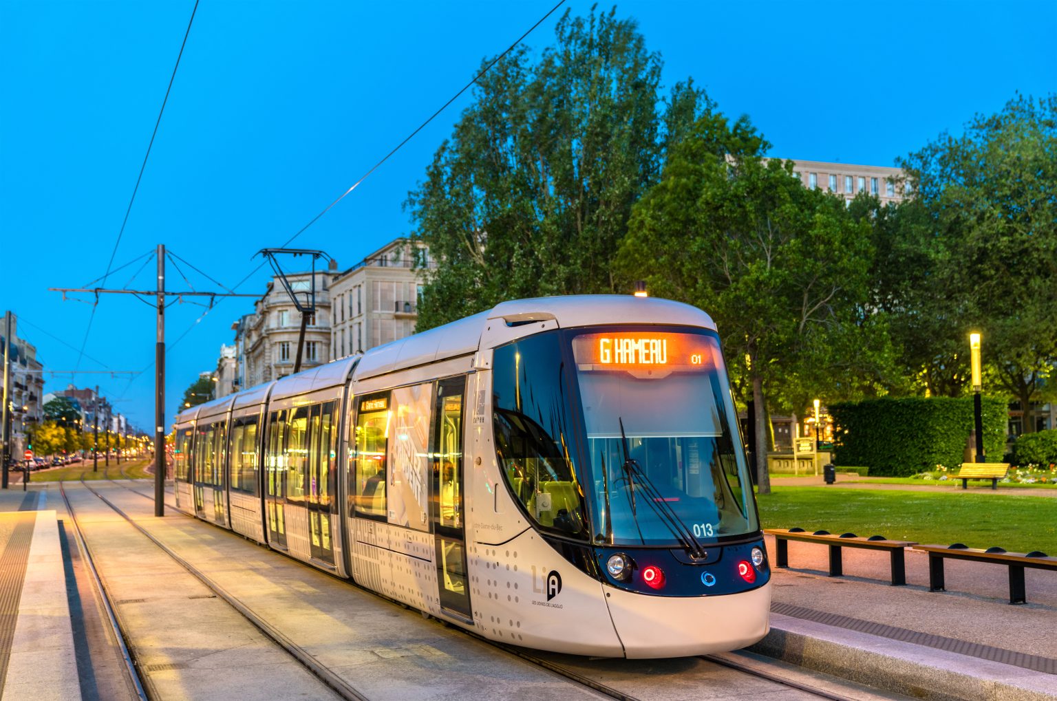 Gatineau-Ottawa tram: sustainable and urban mobility